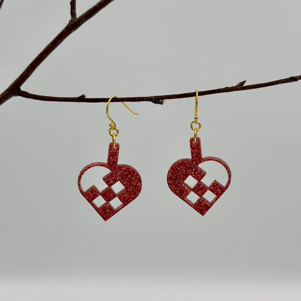 “Sparkling Christmas Hearts” – Julehjerte Øreringe i Rød Glimmer ...